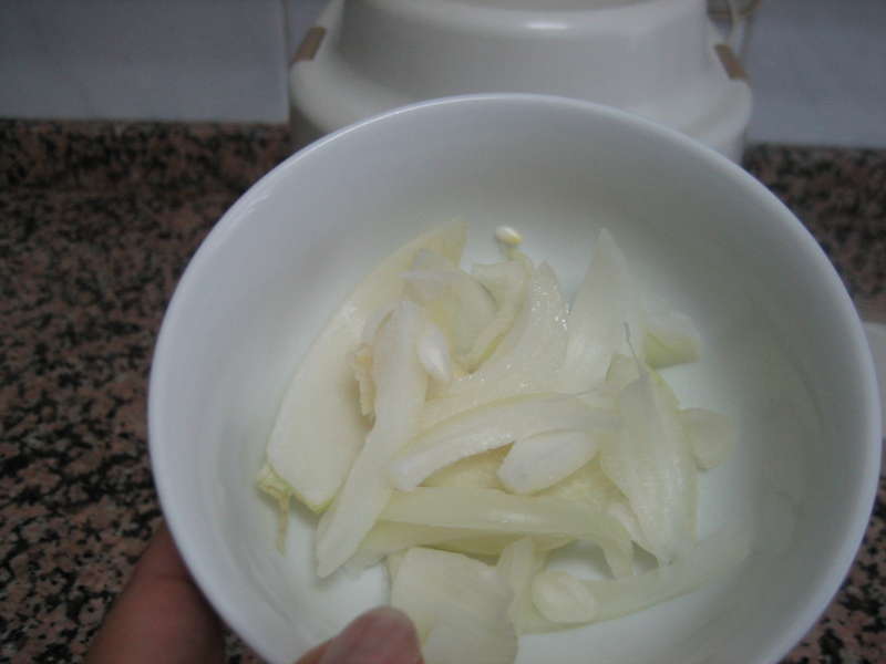 Consejos paso a paso (LXIII) : La cebolla, una aliada del oro y la plata